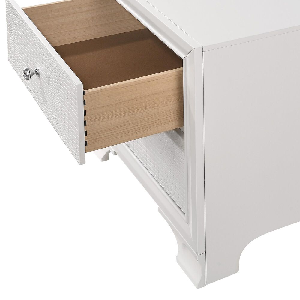 Crown Mark Lyssa King Bed with Two Nightstands in White