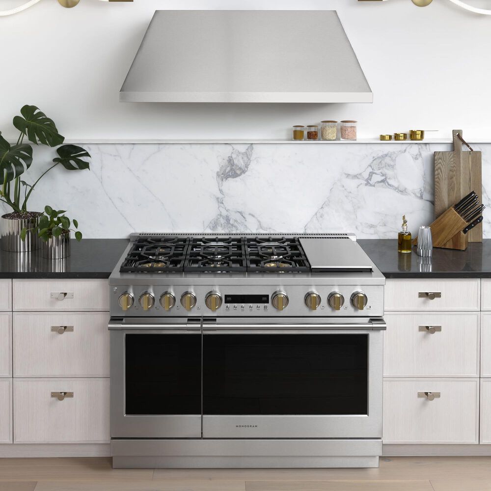 Monogram 48" Dual-Fuel Professional Range with 6 Burners and Steam ...