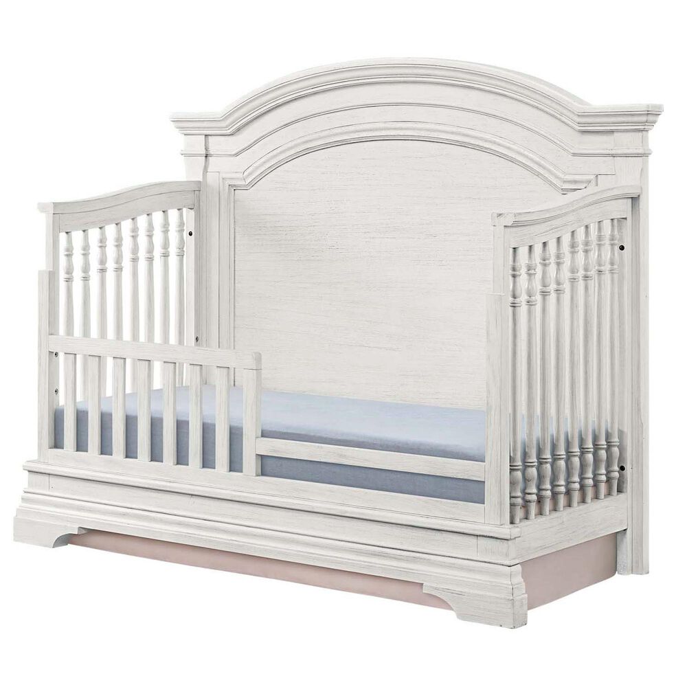white crib bed