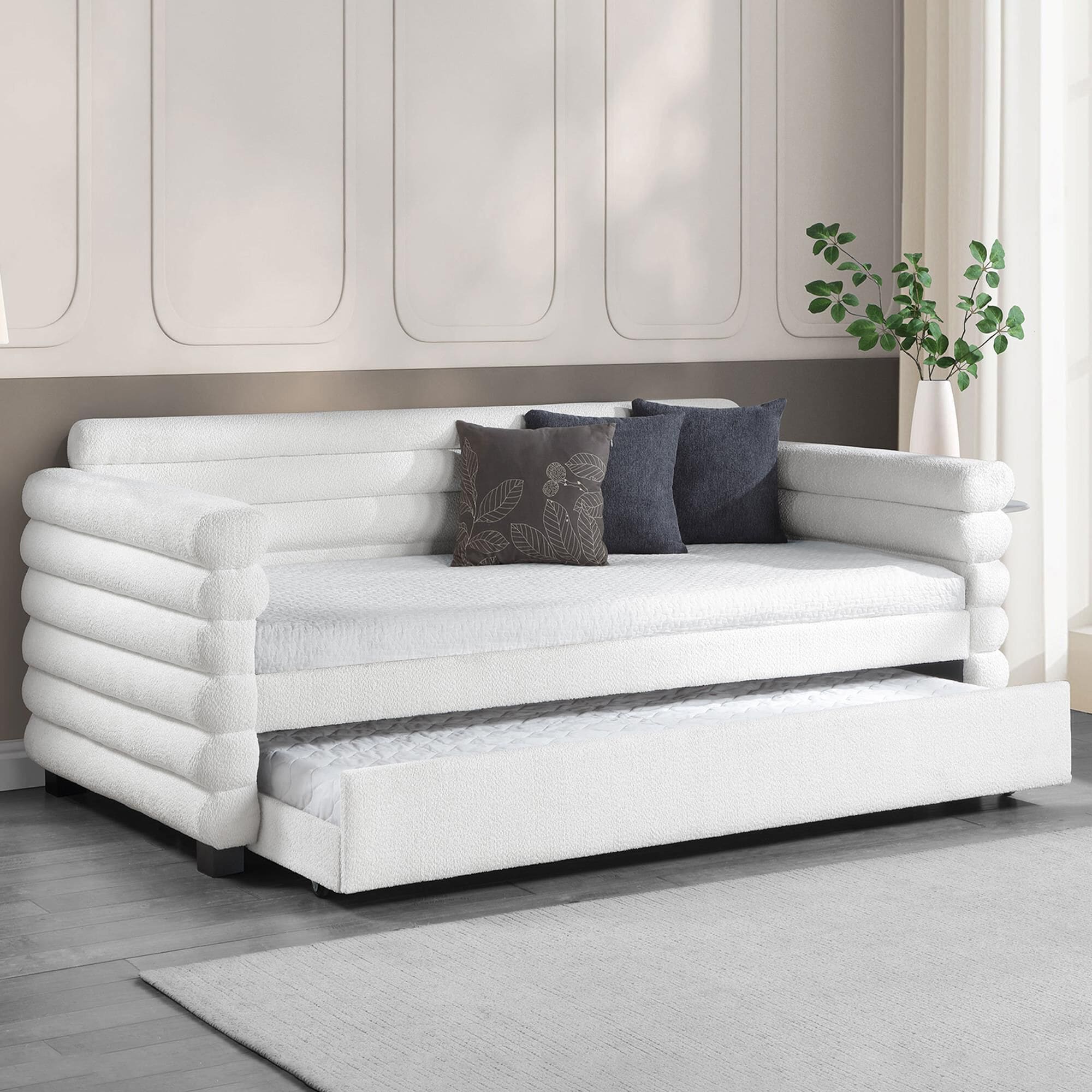 Large daybed store