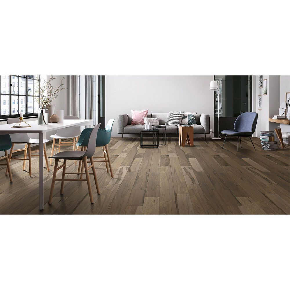 Herregan Novo Brazilian Flint Pecan Hardwood | NFM