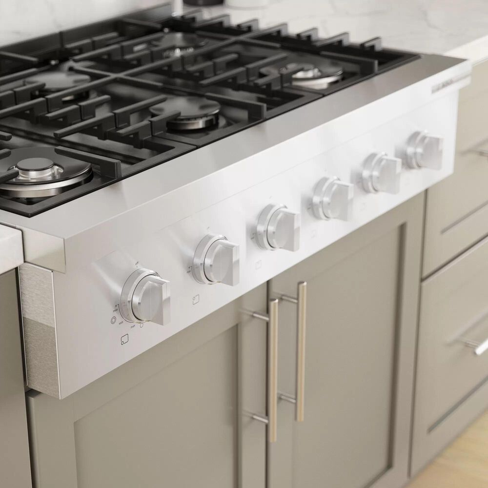 Bosch 36" Gas Cooktop with 6 Burners in Stainless Steel