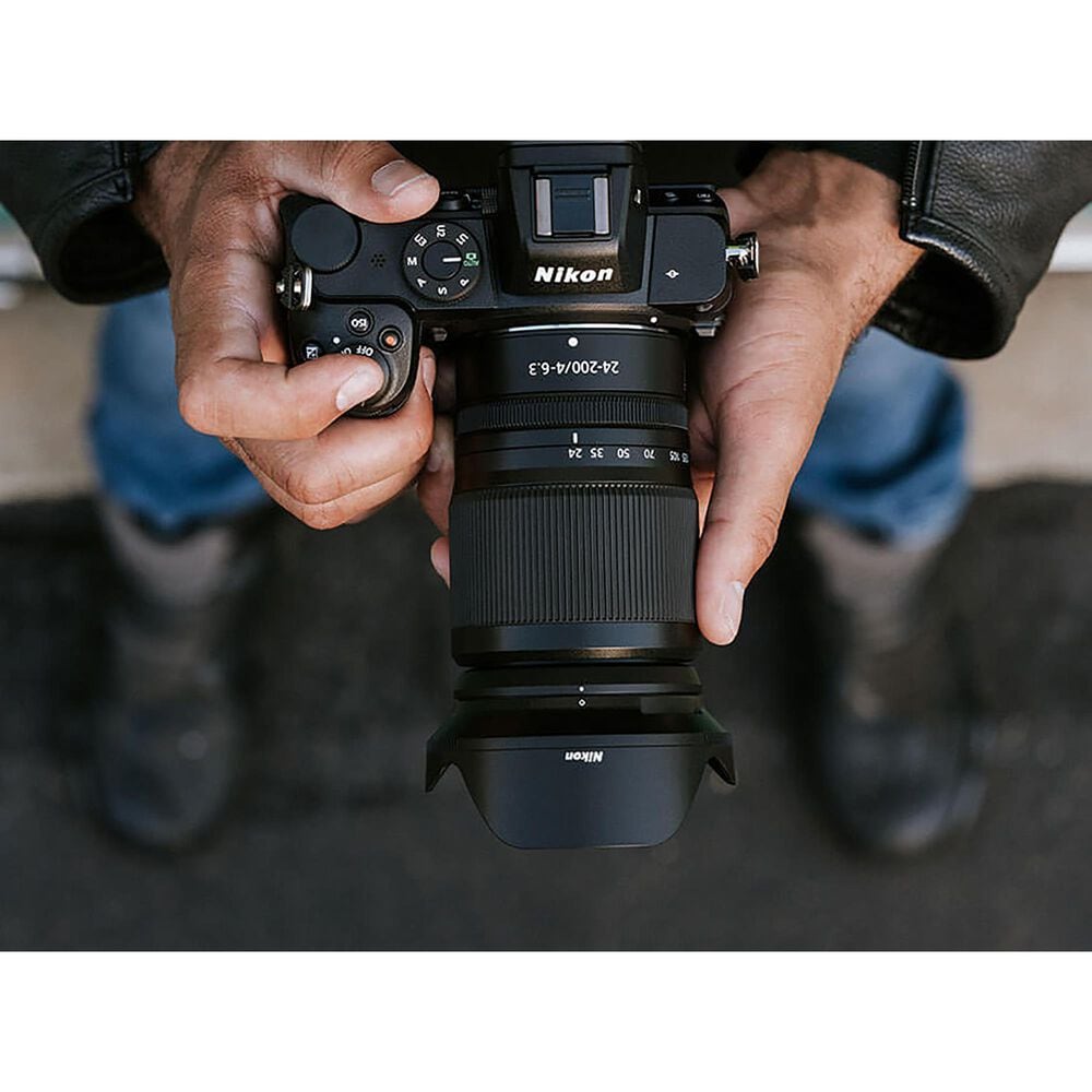 Nikon Z5 Mirrorless Camera with Nikkor Z 24-200mm F/4-6.3 VR Lens Kit ...