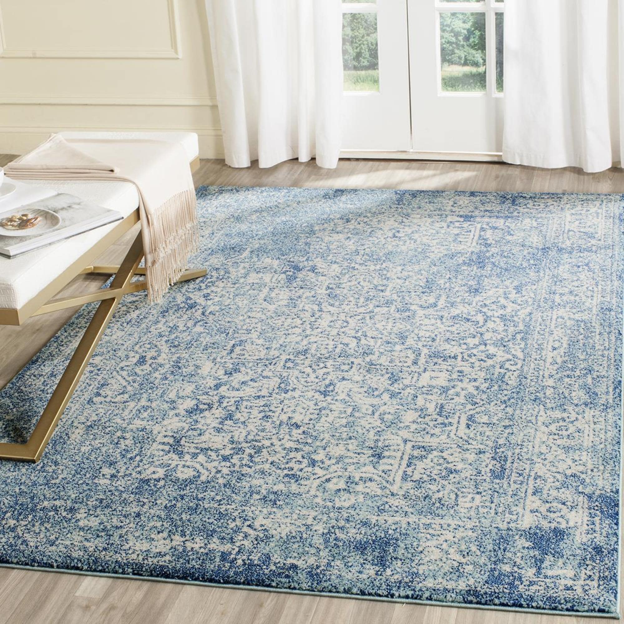 Safavieh Evoke EVK256C-4 4' x 6' Blue/Ivory Area Rug